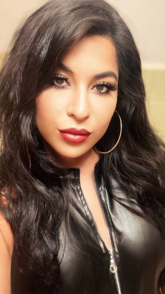 Lady Ayse | FINmessage