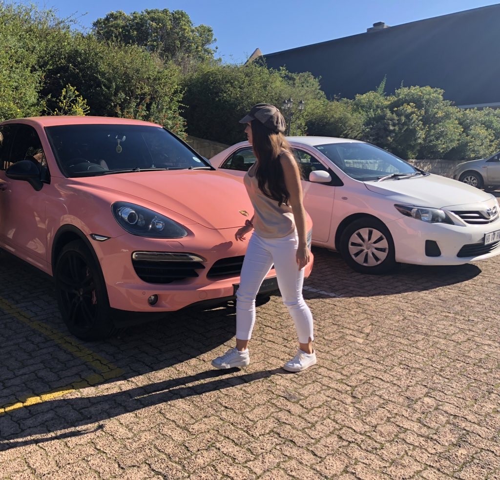 Goddess Bella | FINmessage