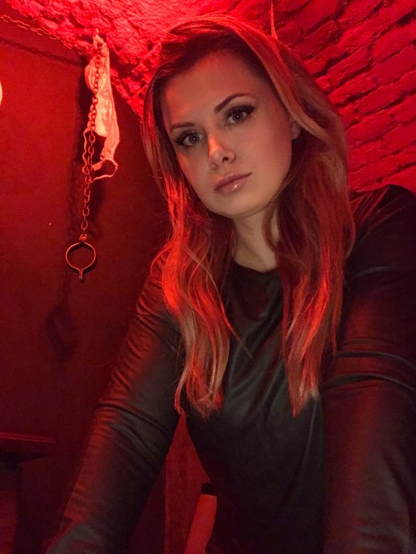 Goddess Ellexx | FINmessage