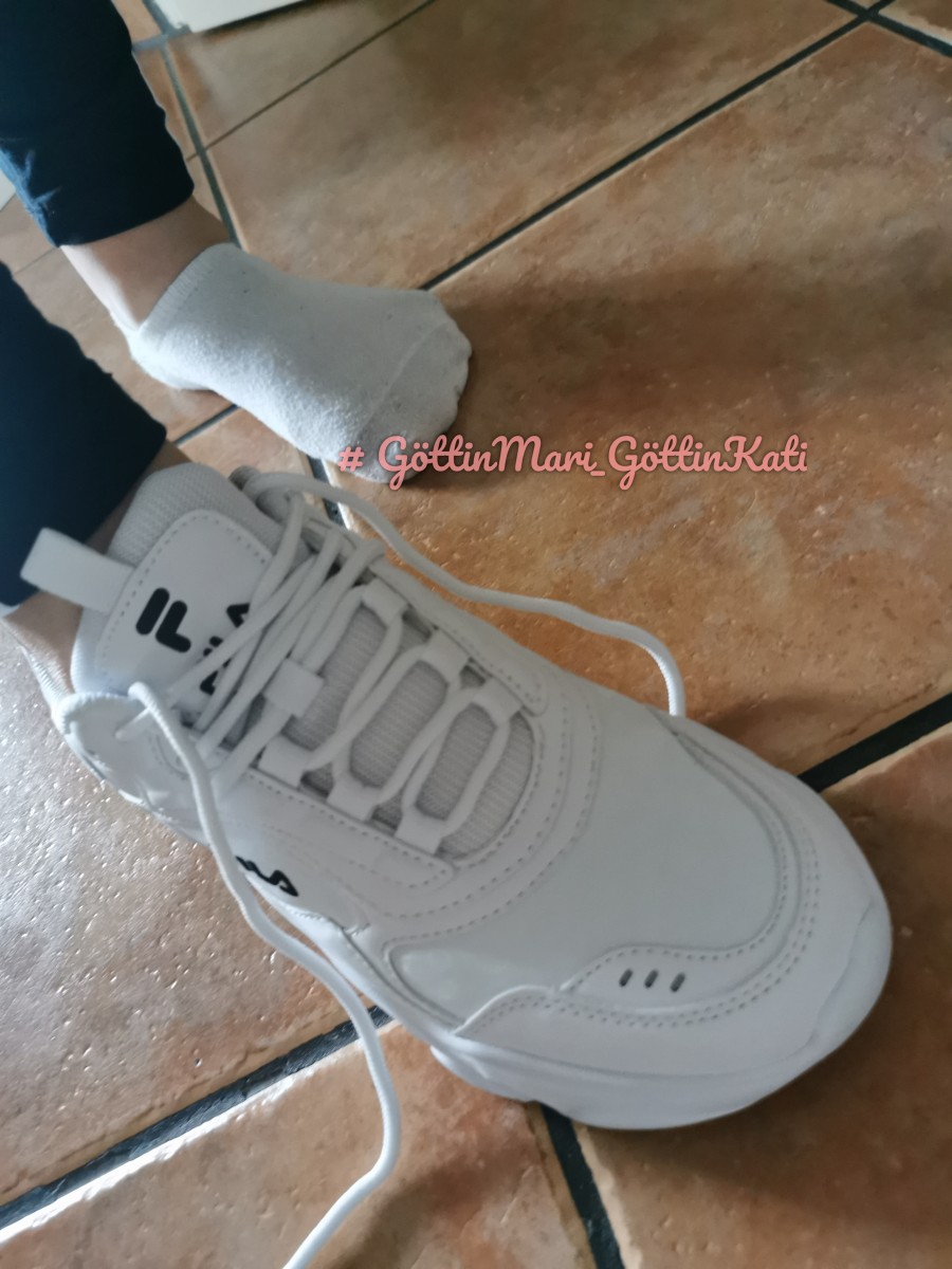 Goettin Mari und Kati | FINmessage