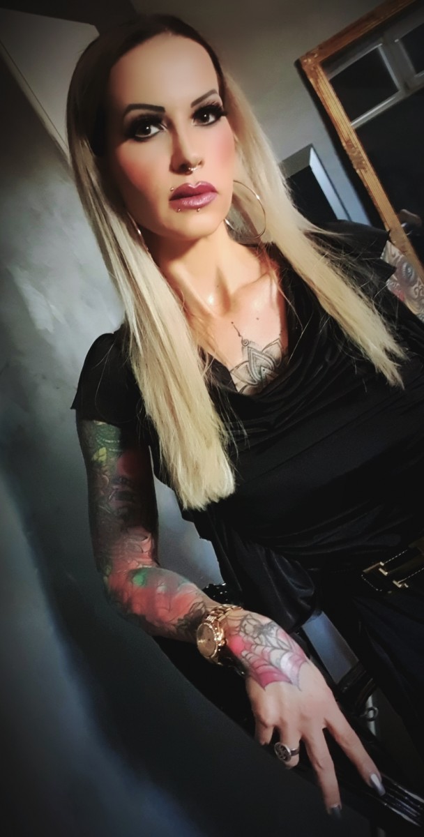 Mistress Stella Finmessage