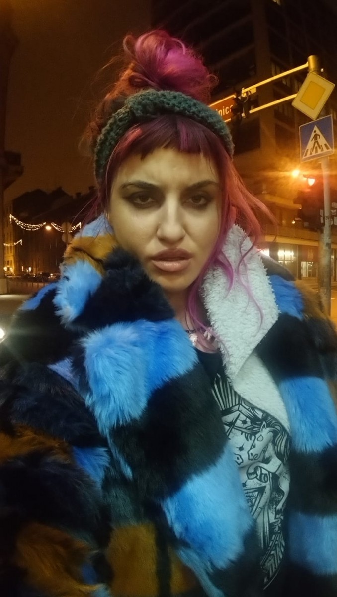 Findomme Jokeress | FINmessage