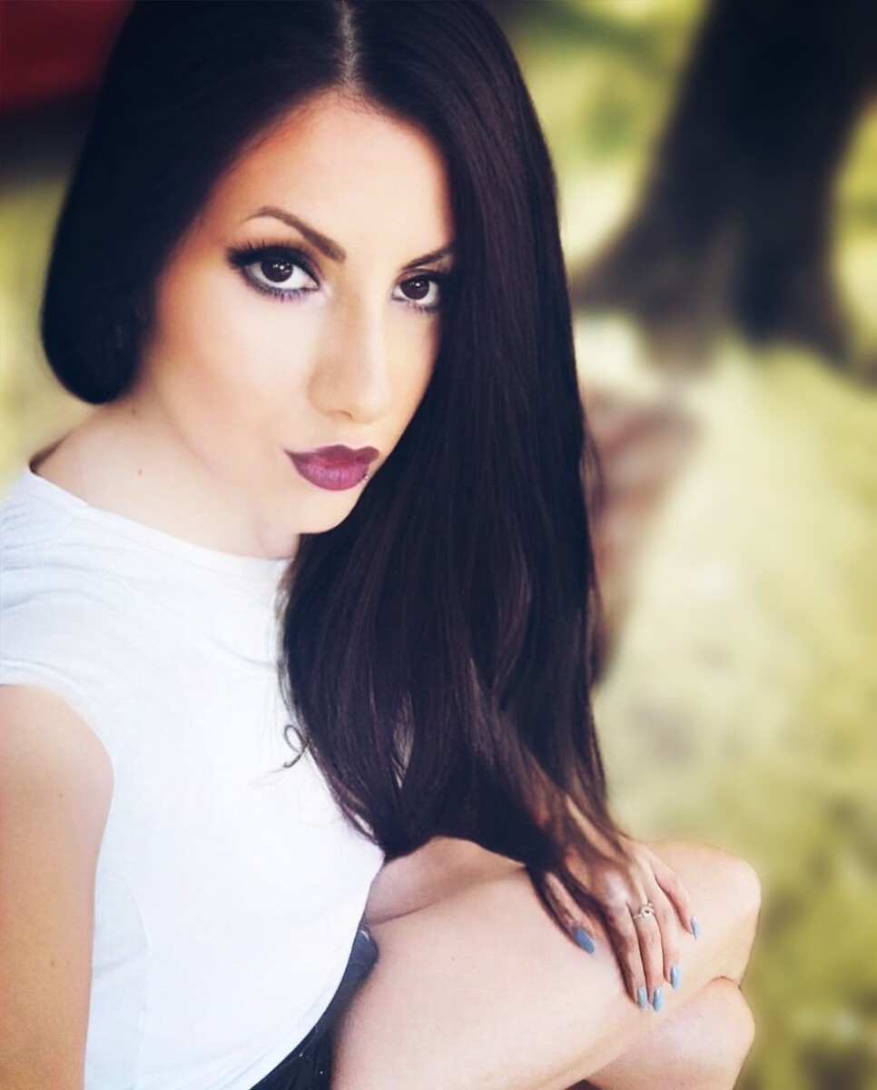 LadyAlexa | FINmessage