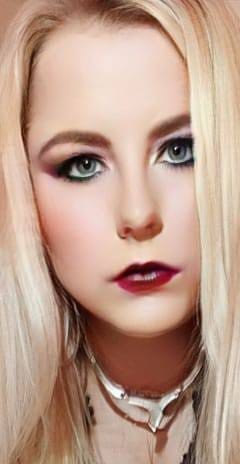 Miss Elara | FINmessage
