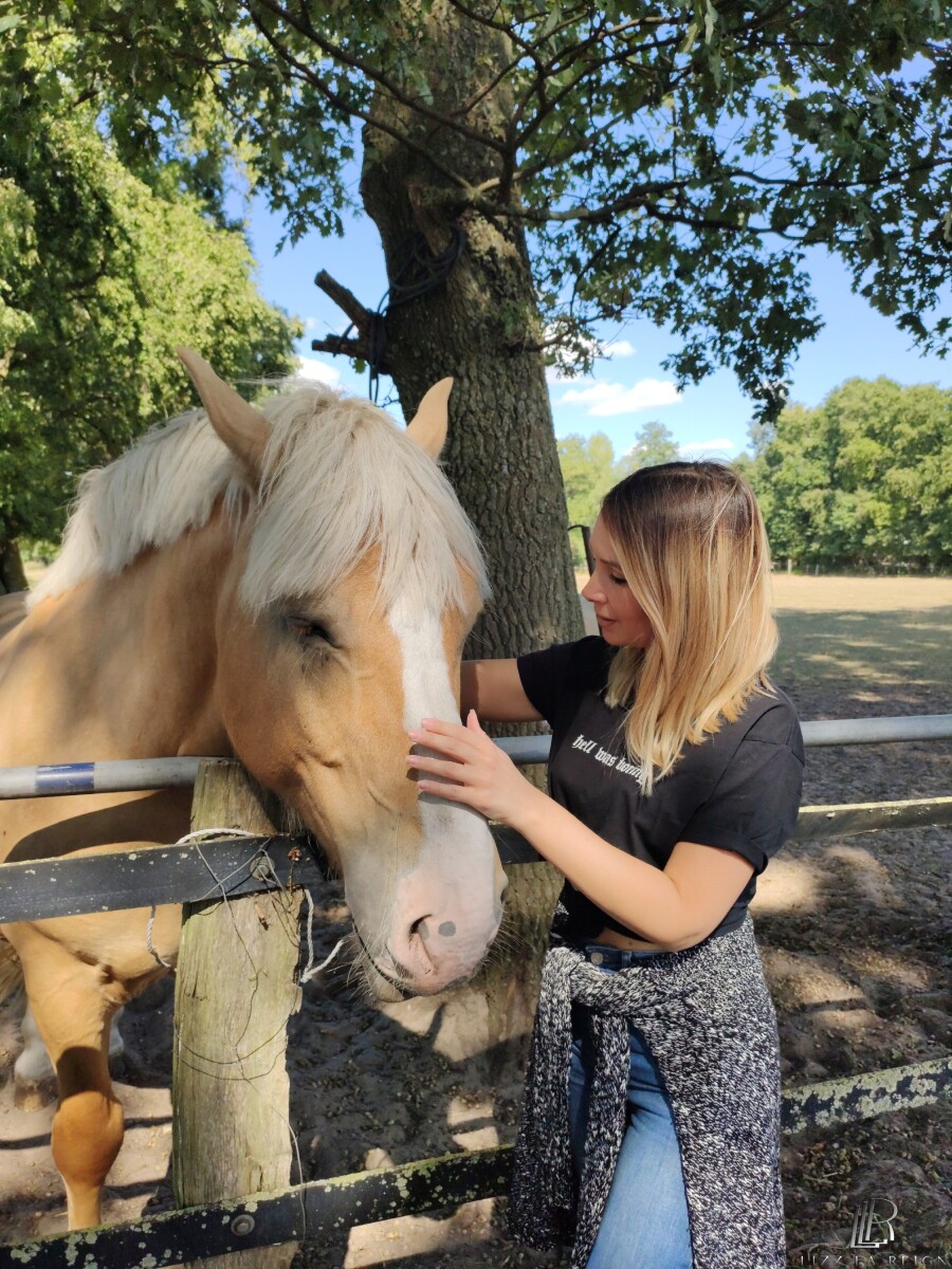 Lizz La Reign | FINmessage