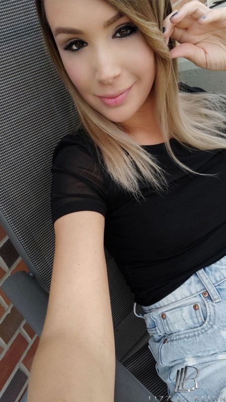 Lizz La Reign | FINmessage