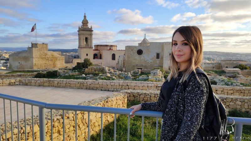 Lizz La Reign | FINmessage