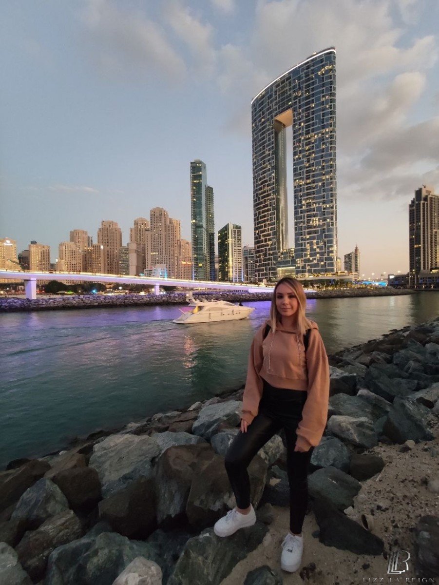 Lizz La Reign | FINmessage