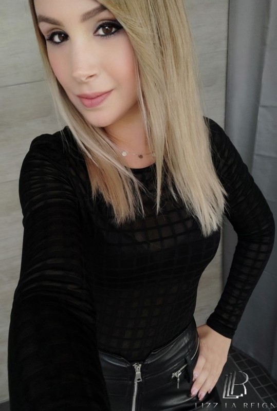 Lizz La Reign | FINmessage