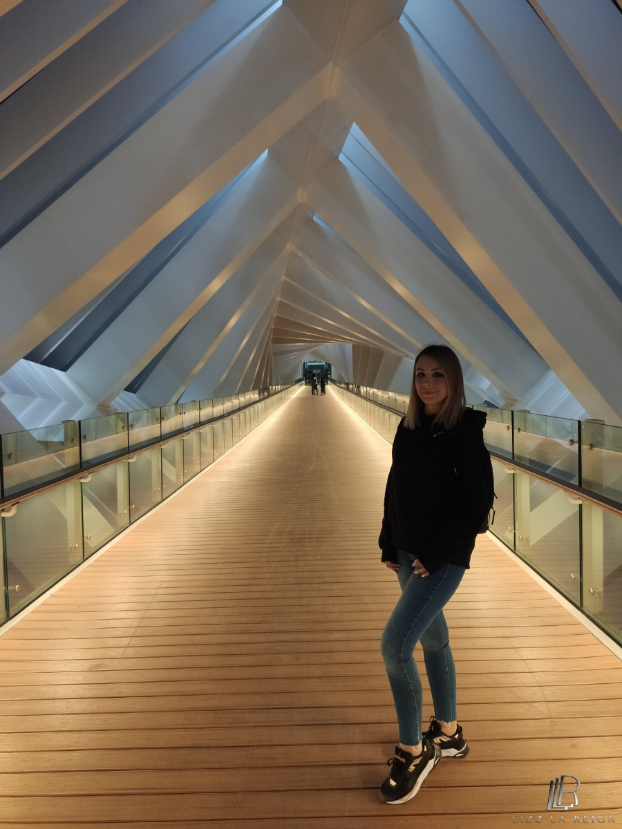 Lizz La Reign | FINmessage