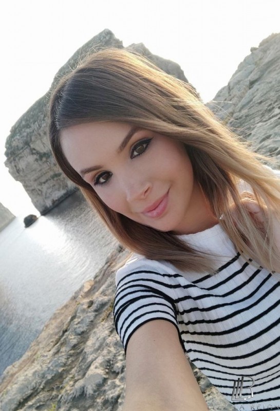 Lizz La Reign | FINmessage