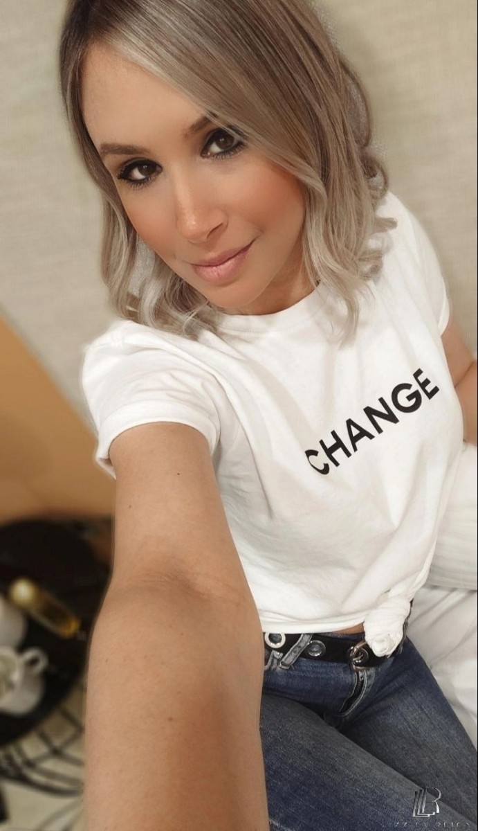 Lizz La Reign | FINmessage