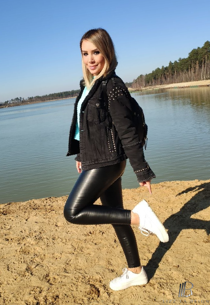 Lizz La Reign | FINmessage