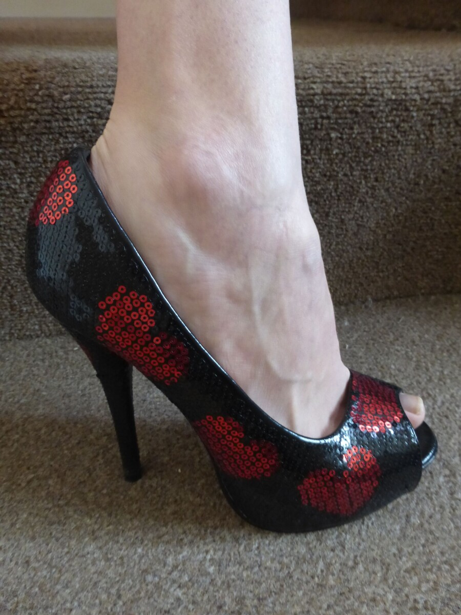 Findom Mistress Shona | FINmessage