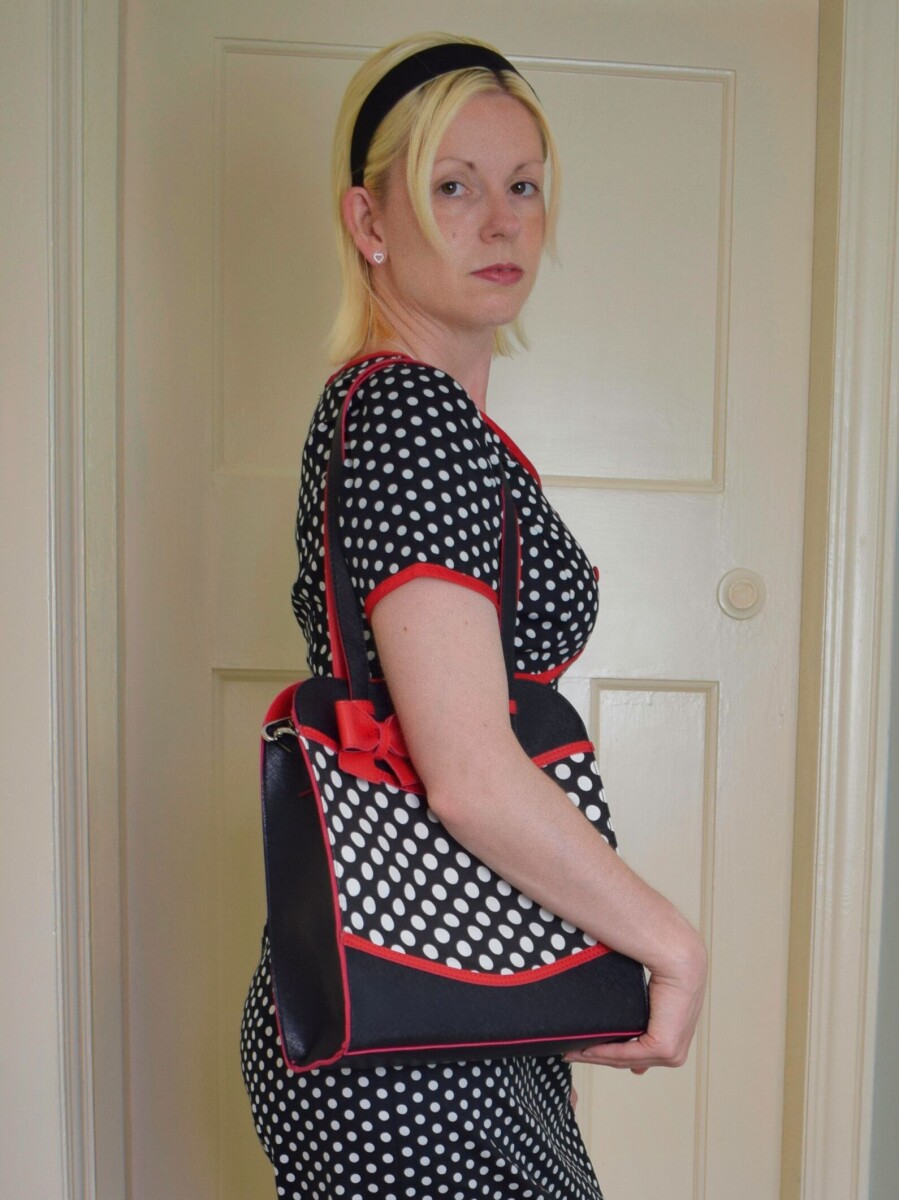 Findom Mistress Shona | FINmessage