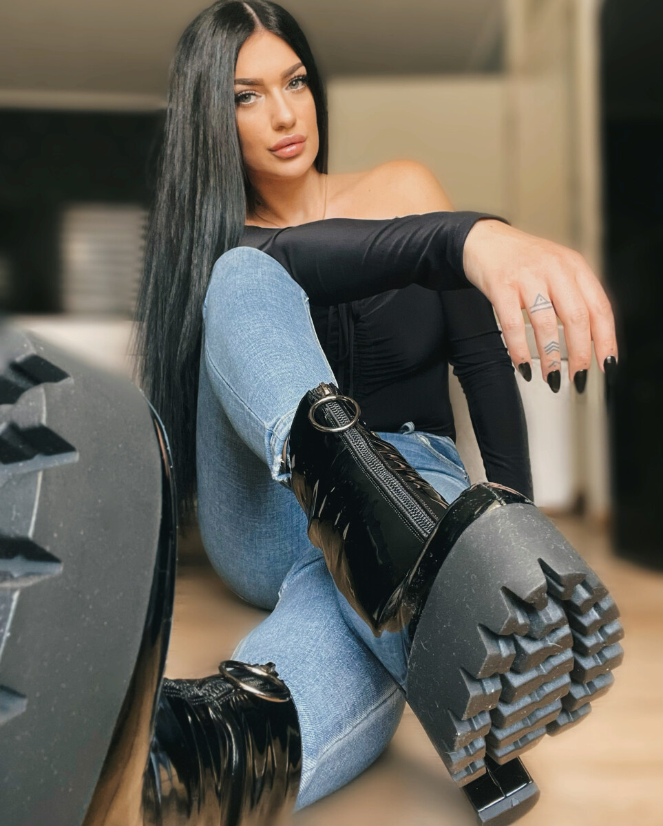 GoddessMona | FINmessage