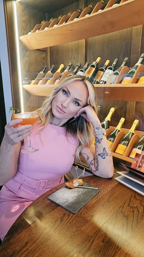 AmeliaSage | FINmessage