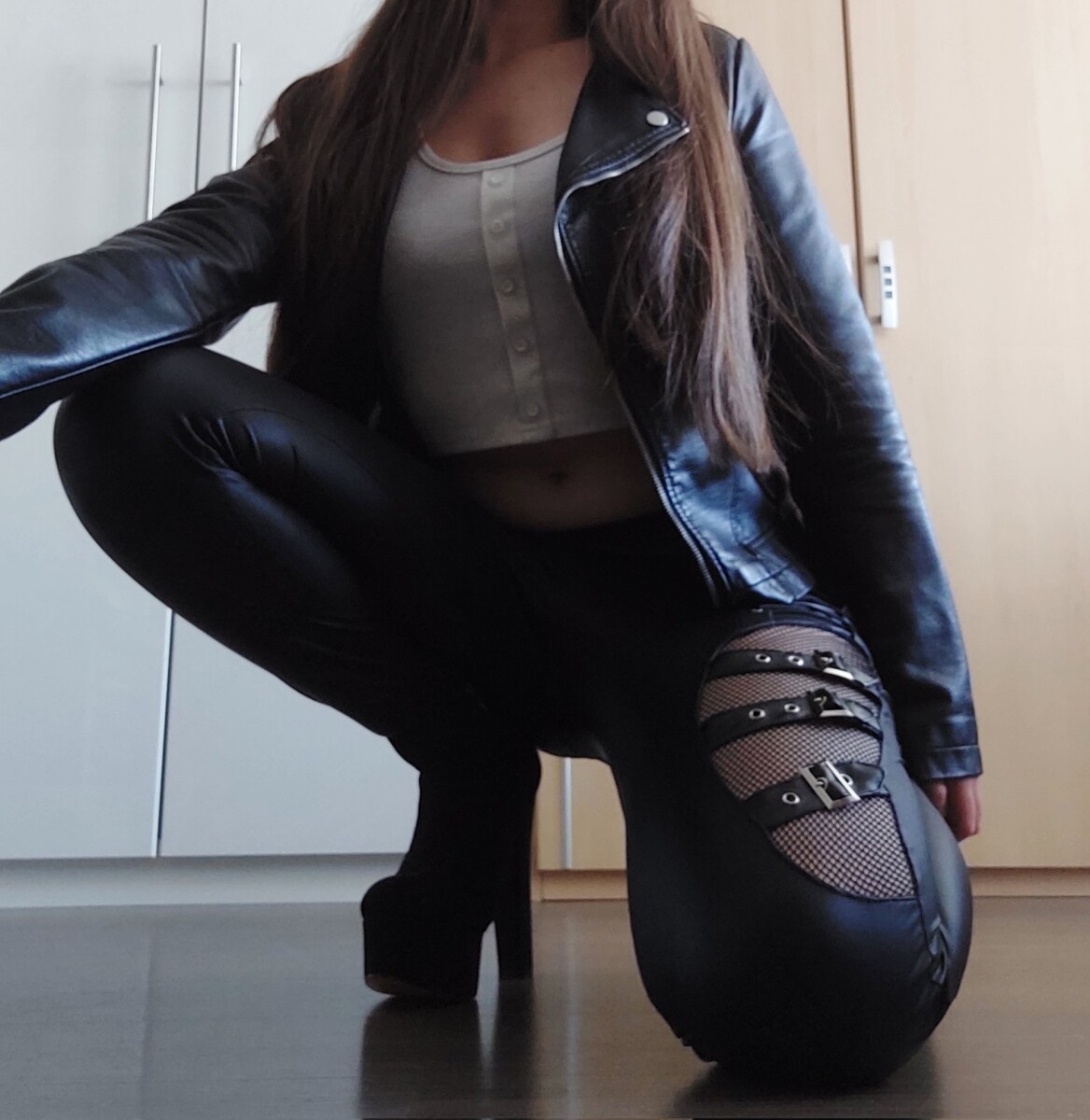 Findom Herrin Elli | FINmessage